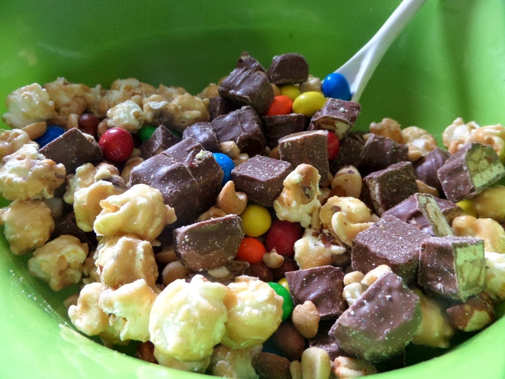 Halloween Celebrations and Spooky Good Recipes with Mars Candy ...