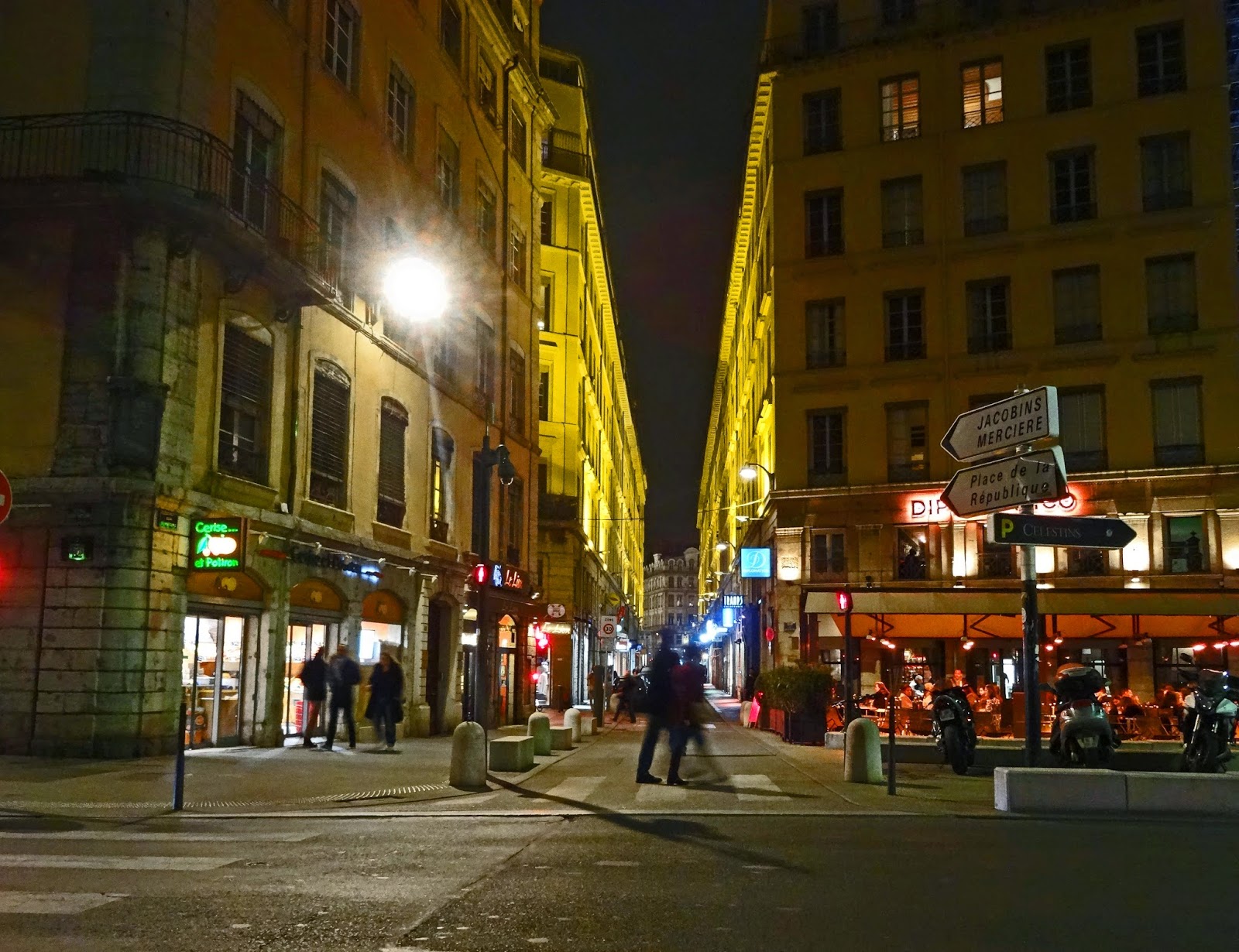 Joe's Retirement Blog: Lyon at Night, Lyon, Rhône-Alpes, France