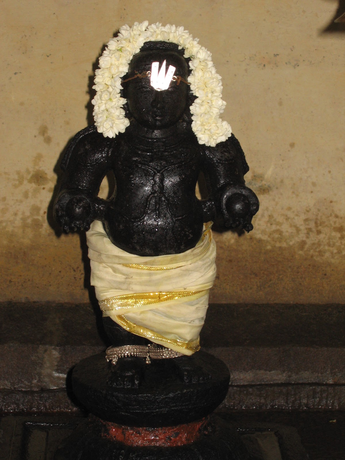 Tamilnadu Tourism: Navaneetha Krishna Temple, Melaseval, Thirunelveli