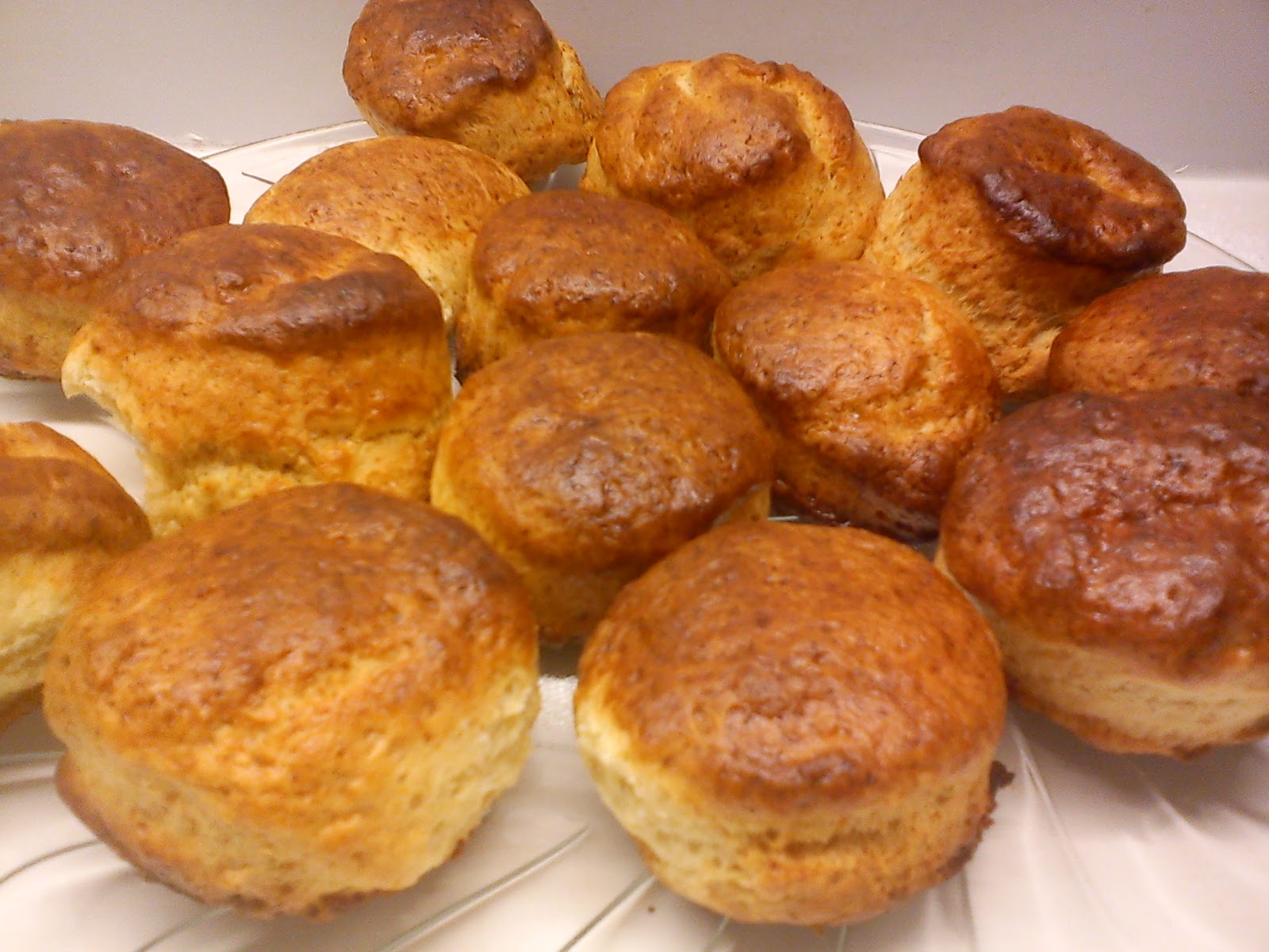 ΕΛΛΗΝΙΚΕΣ ΣΥΝΤΑΓΕΣ TAXIDIOTHS: Scones Σκοουνς