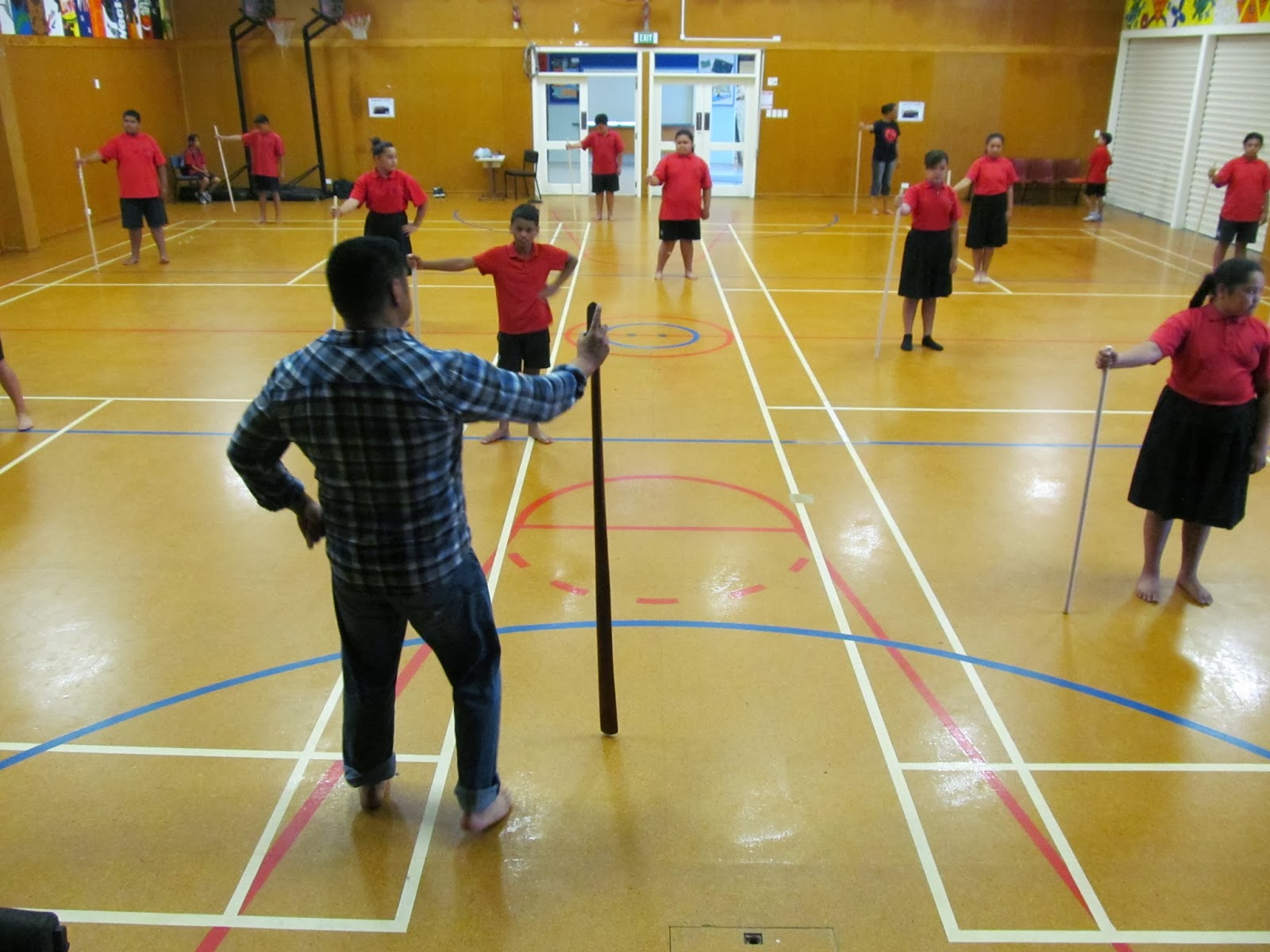 Māori @ PES Blog: Te whare tū taua ki Ukutoia - Māori weaponry @ Pt ...