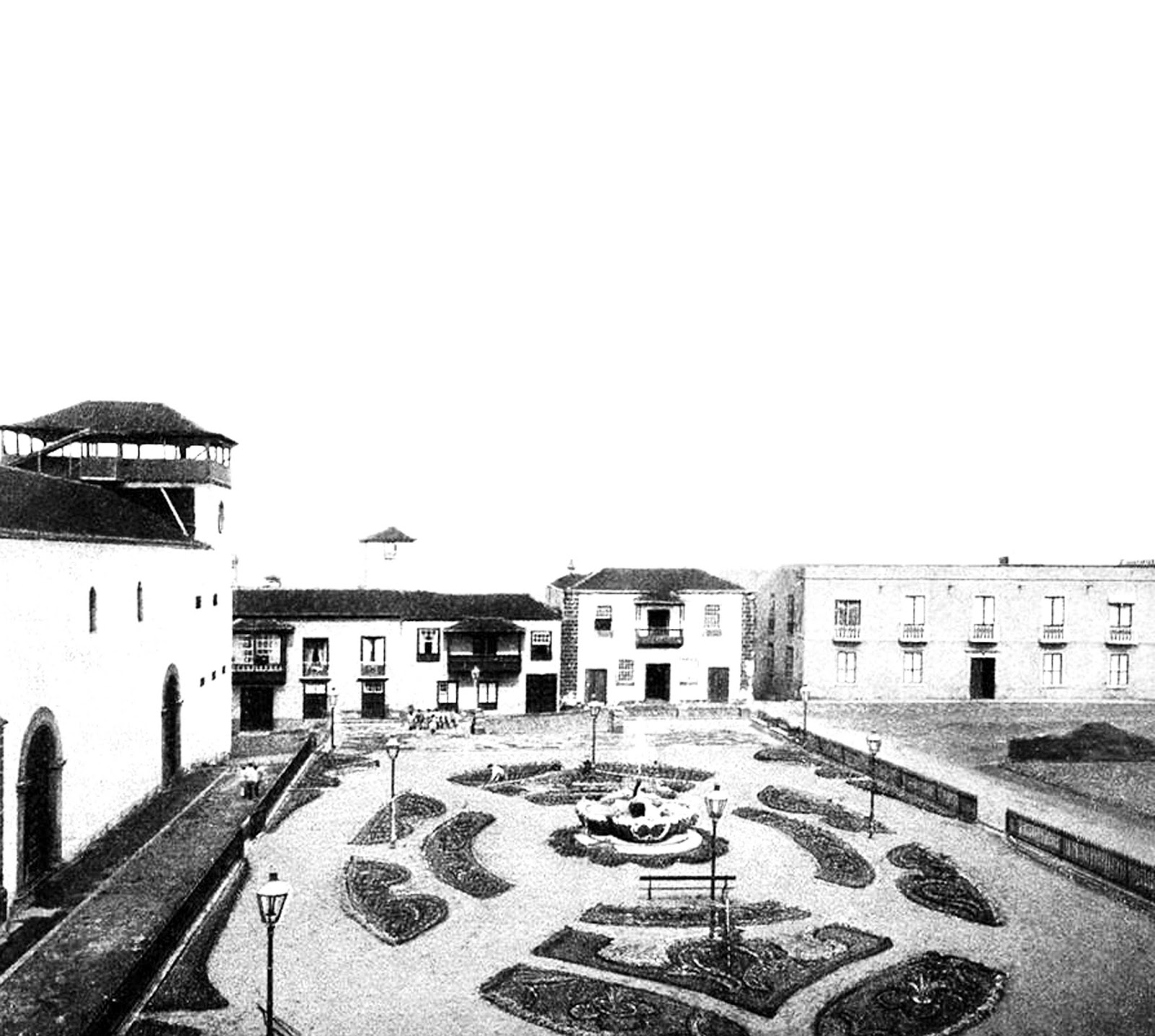 EFEMÉRIDES: PLAZA DE LA PILA, HOY PLAZA DE LA IGLESIA