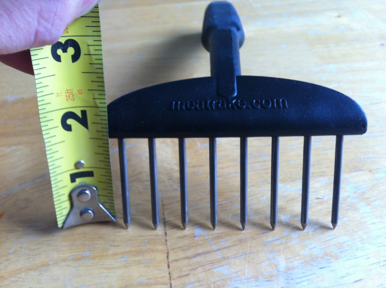 HRM CREATIVE BBQ: The MeatRake meat shredding tool review!