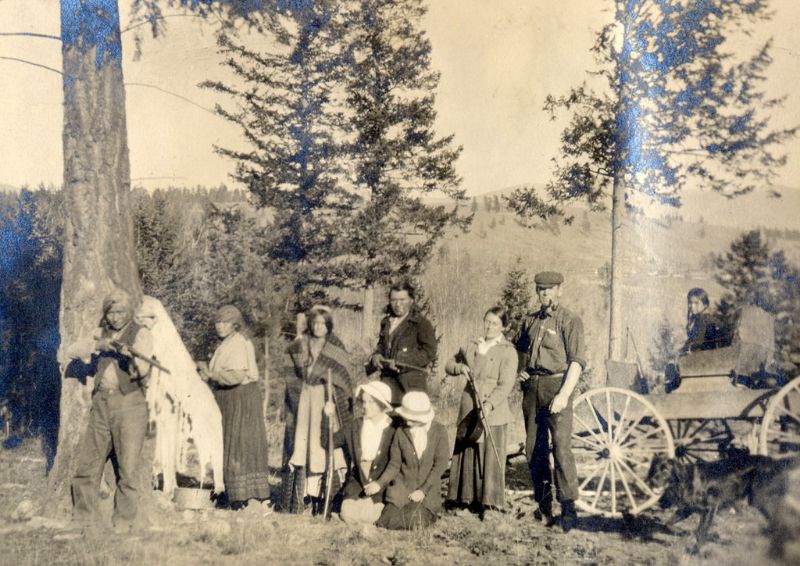 50 Found Photos That Capture Everyday Life of Canada From the Early ...