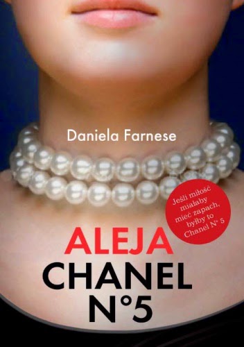 Boook Reviews: Daniela Farnese - Aleja Chanel N5