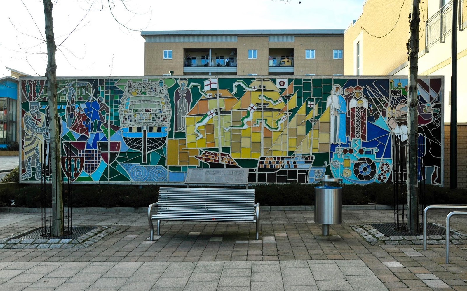 Arthur Pewty's maggot sandwich: The "No Phone" zone.