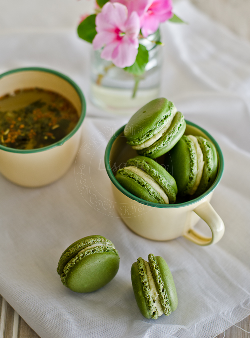 Green Tea Macarons - Lisa's Lemony Kitchen