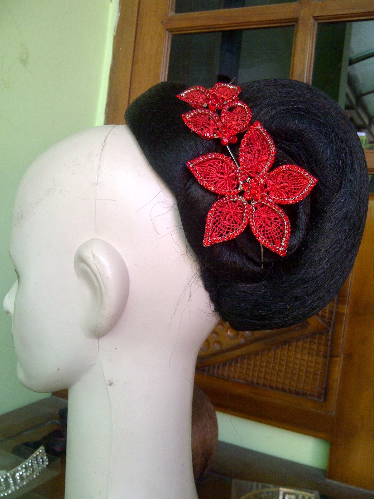 KREASI SANGGUL MODERN: MODEL SANGGUL PENGANTIN