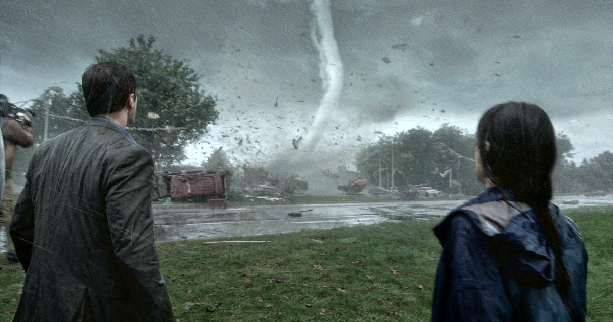The Voracious Filmgoer: Cloudy with a Chance: INTO THE STORM