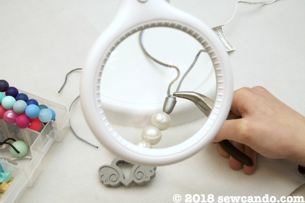 Sew Can Do: Crafty Product Review: Brightech LED Magnifier Lamp Sew Can Do: Crafty Product Review: Brightech LED Magnifier Lamp