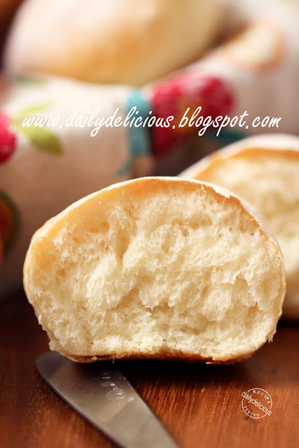 dailydelicious thai: Petit Simple Bread: Your first step to homemade bread.