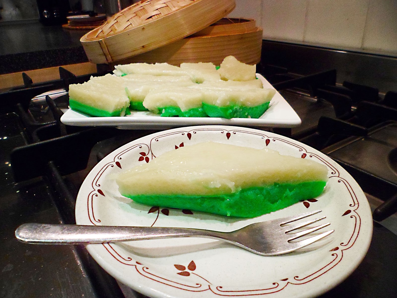 Steamed Pandan Layer Kueh Ubi Bingka/ Layered Pandan Cassava Cake- Recipe