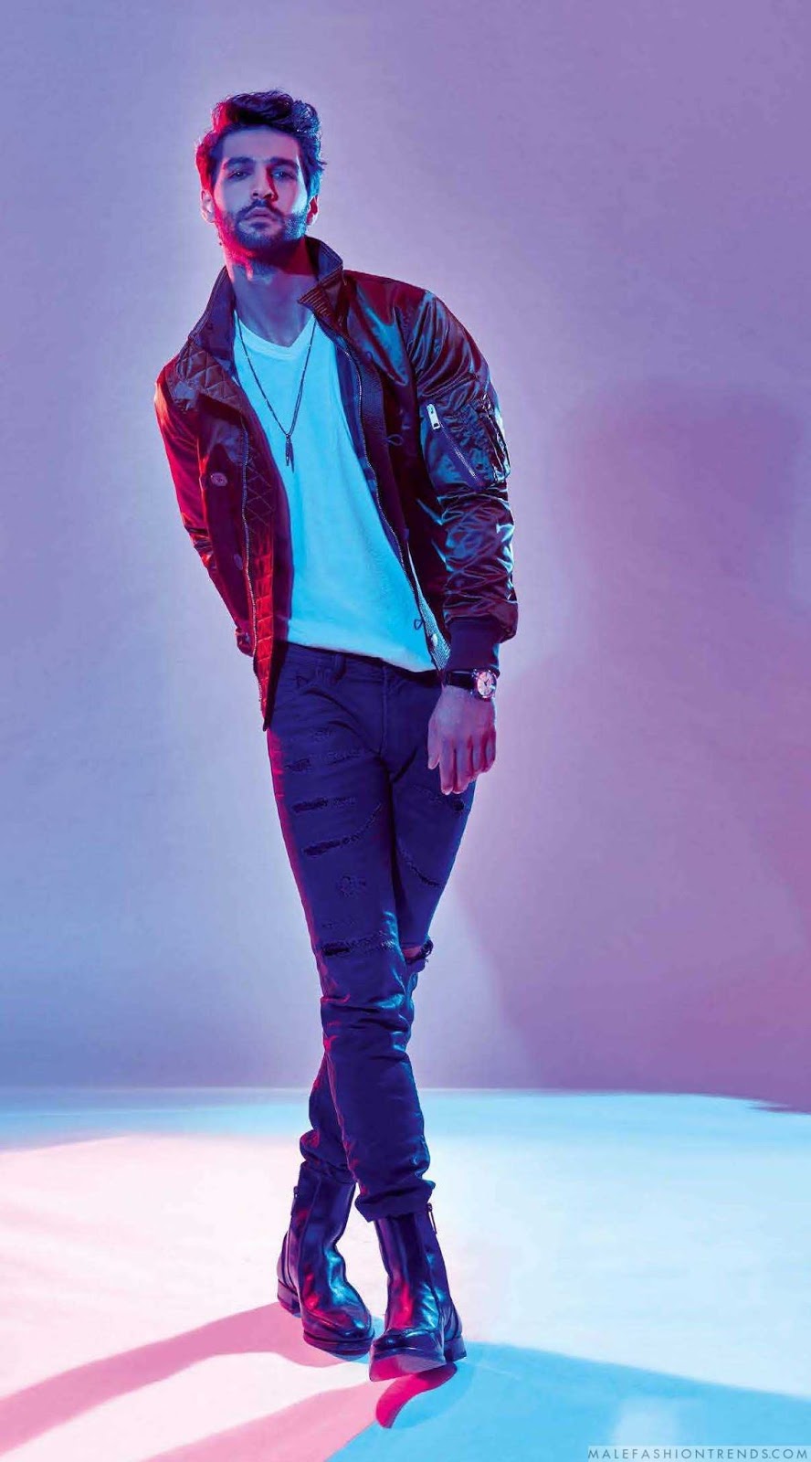 Sami Taha se viste de fiesta para GQ India en fotos de Prabhat Shetty