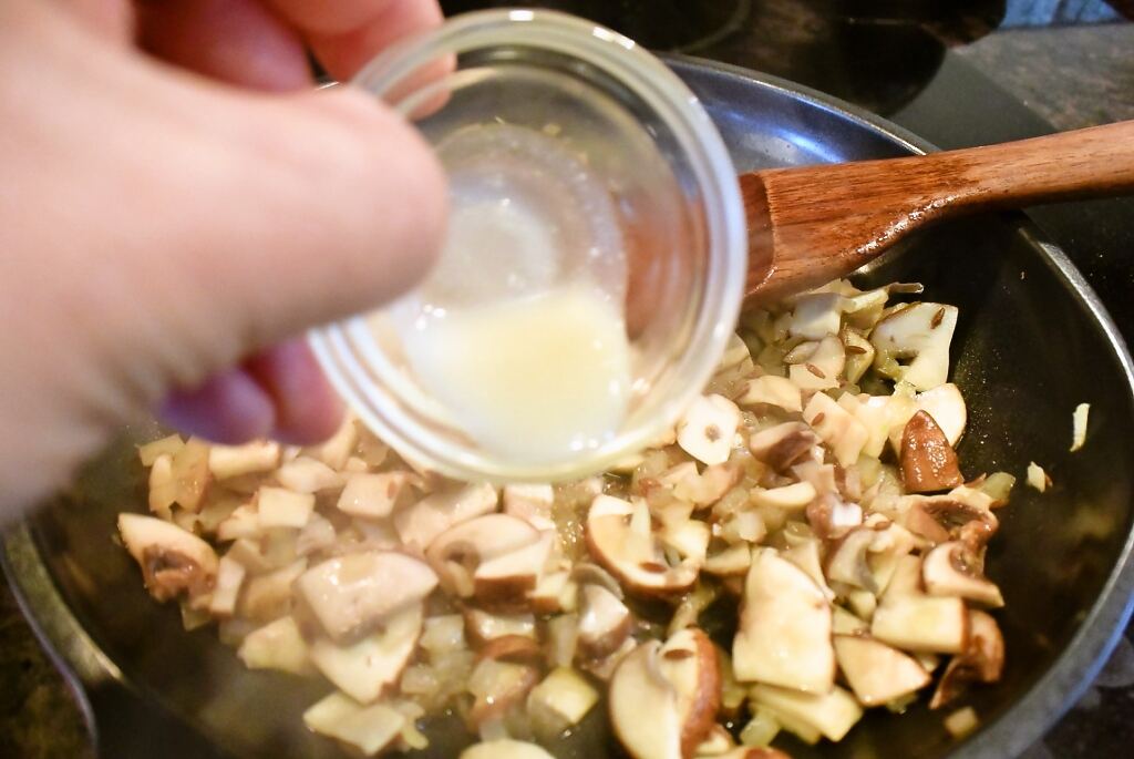 Recipes for Tom: Karifurawaa to masshuruumu no karee pan / curried ...