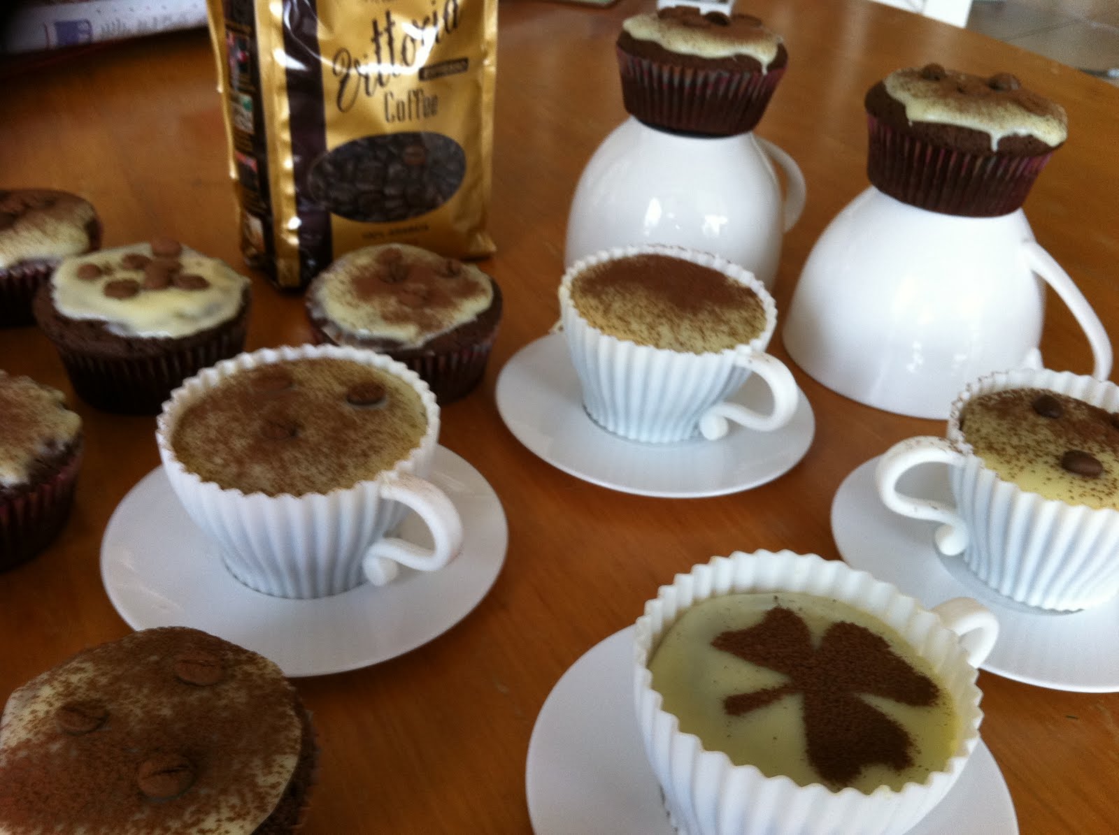 The Sweetest Truth...: Choca-mocha cupcakes, to awaken the senses...