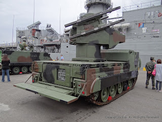 Blair's 軍事,警察及消防攝影: Chaparral 榭樹飛彈車(M730履帶載具)