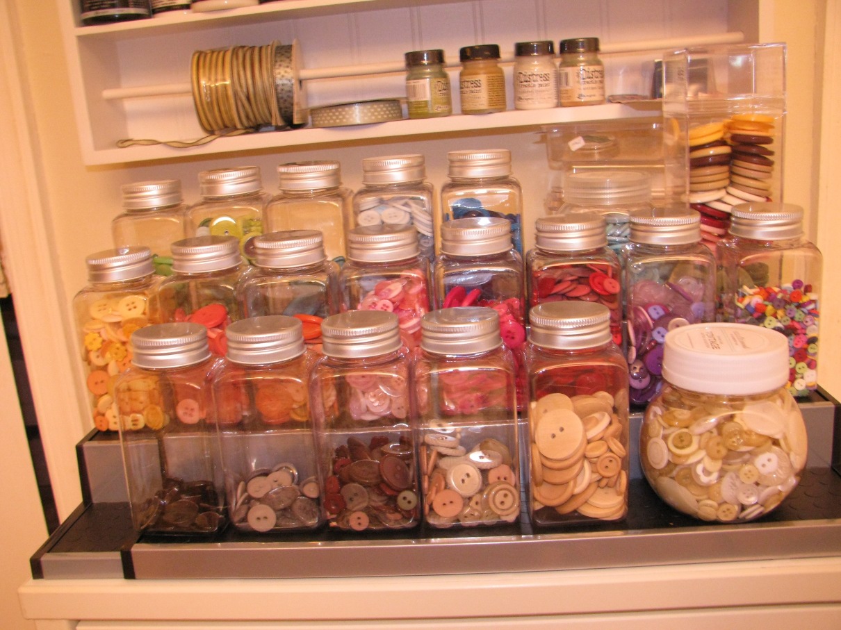 The Crooked Stamper: Buttons, Buttons Everywhere