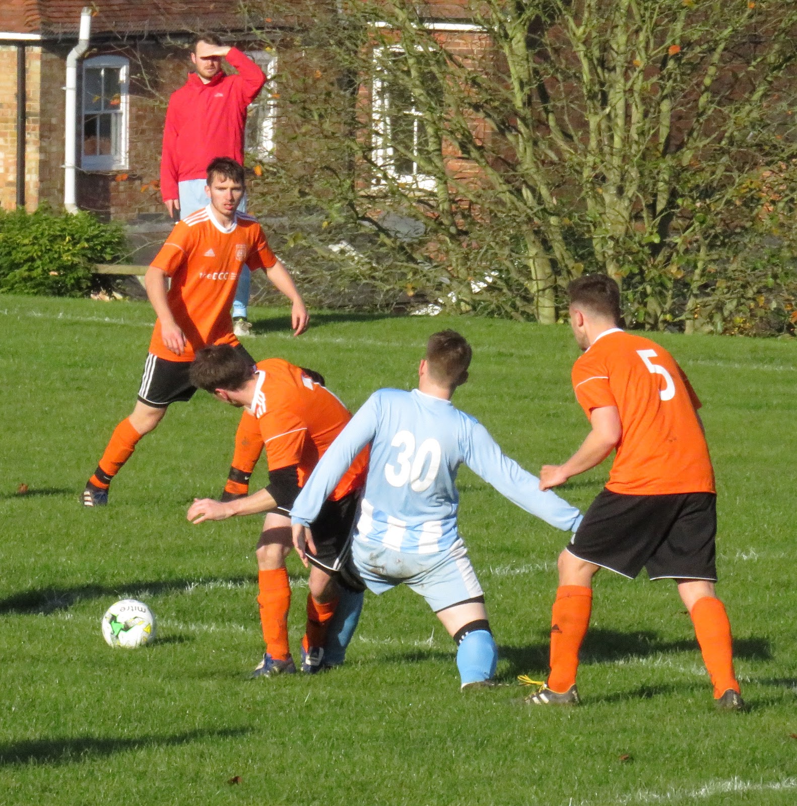 The Cold End: "IF IT WAS PROPER SUNDAY LEAGUE HE WOULD OF HEADED IT ...