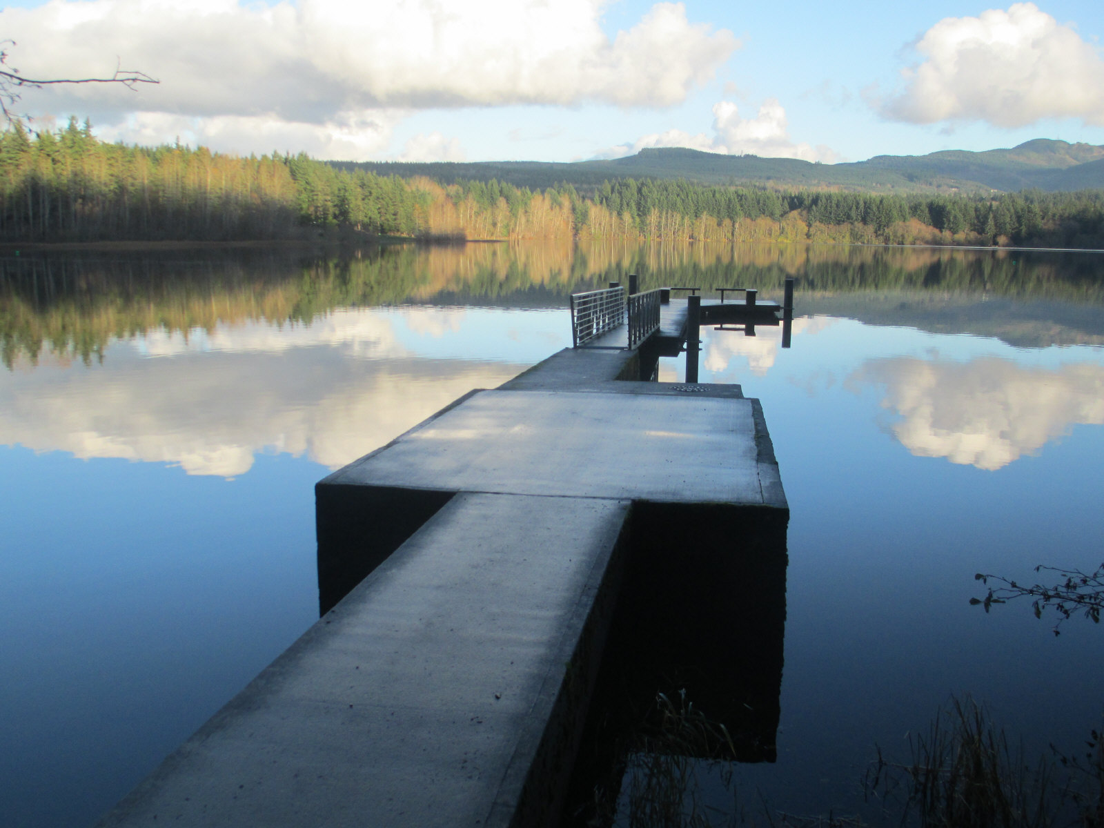 Editorials from Theslowlane: Winter ride at Lake Padden