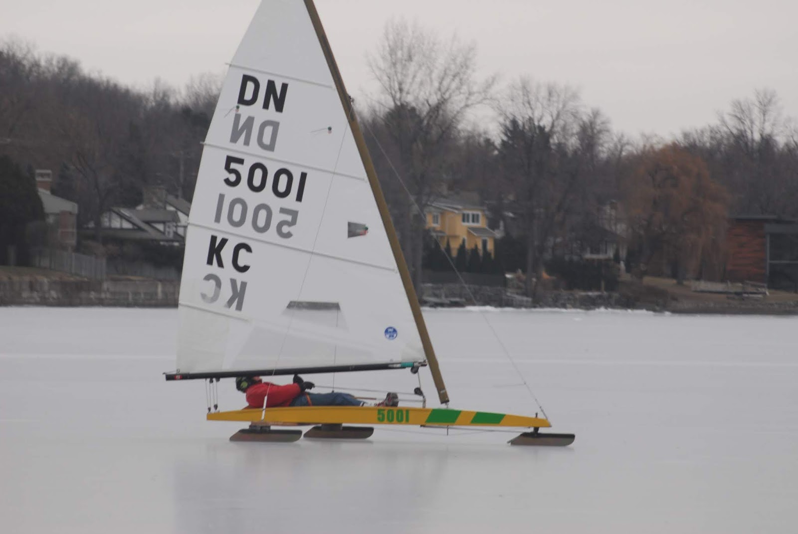 "average joe windsurfer" : Montreal Ice Boating