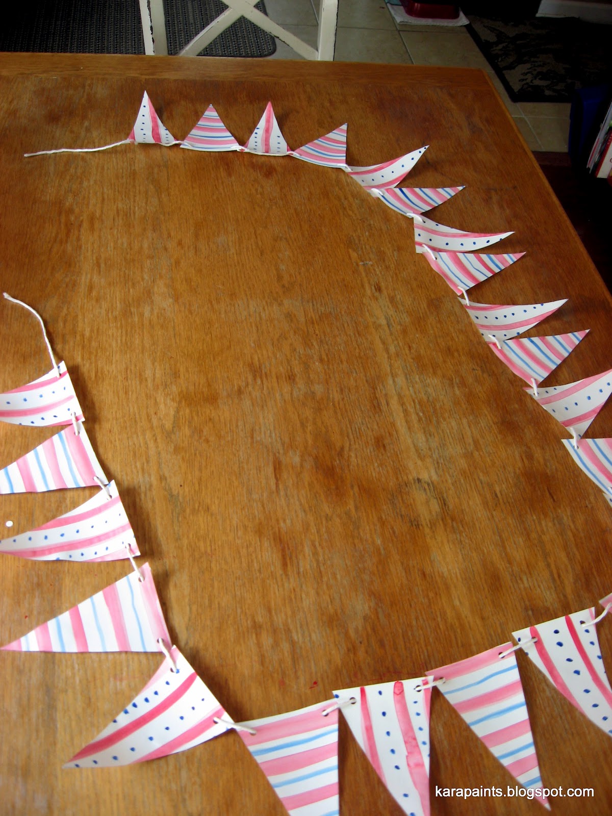 Kara Paints: Independence Day Bunting Tutorial