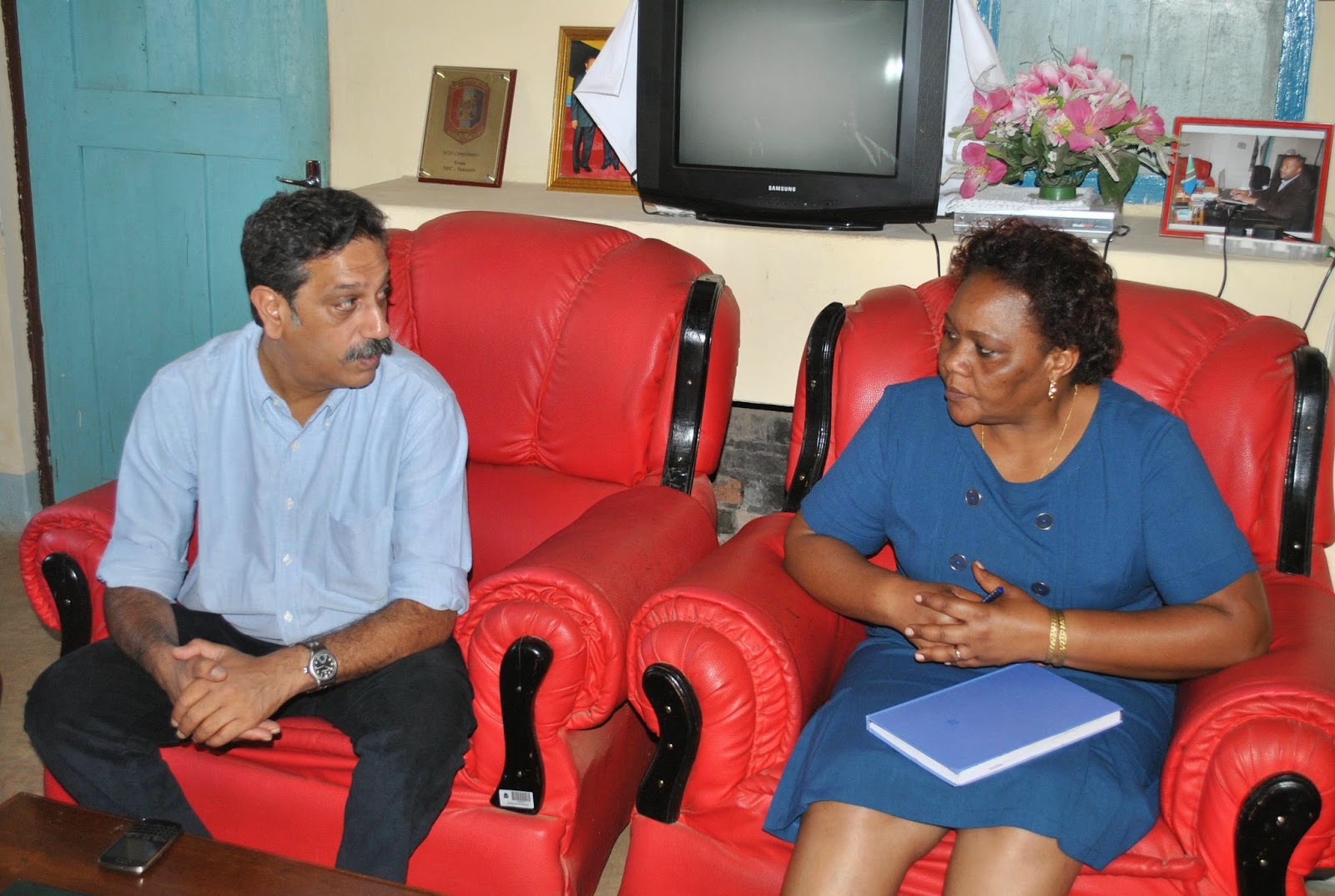 Habari na Matukio Mbeya: KAMPUNI YA UNUNUZI WA KAHAWA MBEYA YA CMS ...