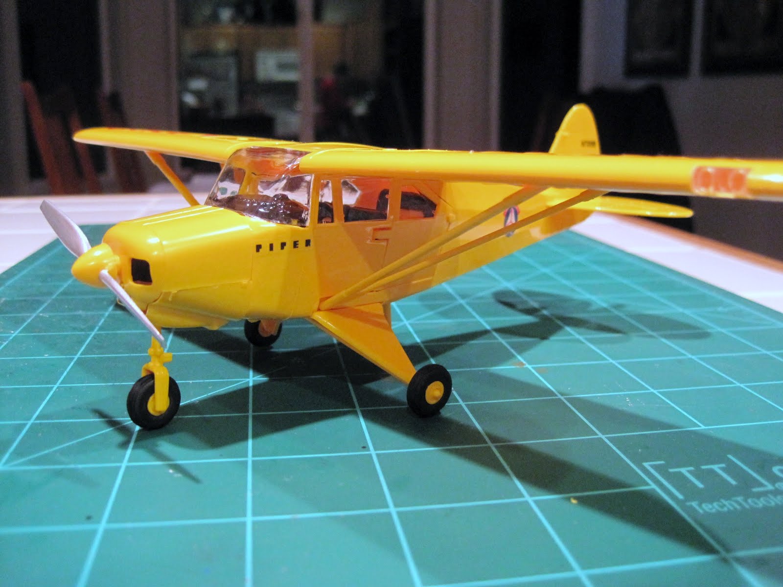 Model Airplane Memories: Monogram Piper Tri-Pacer