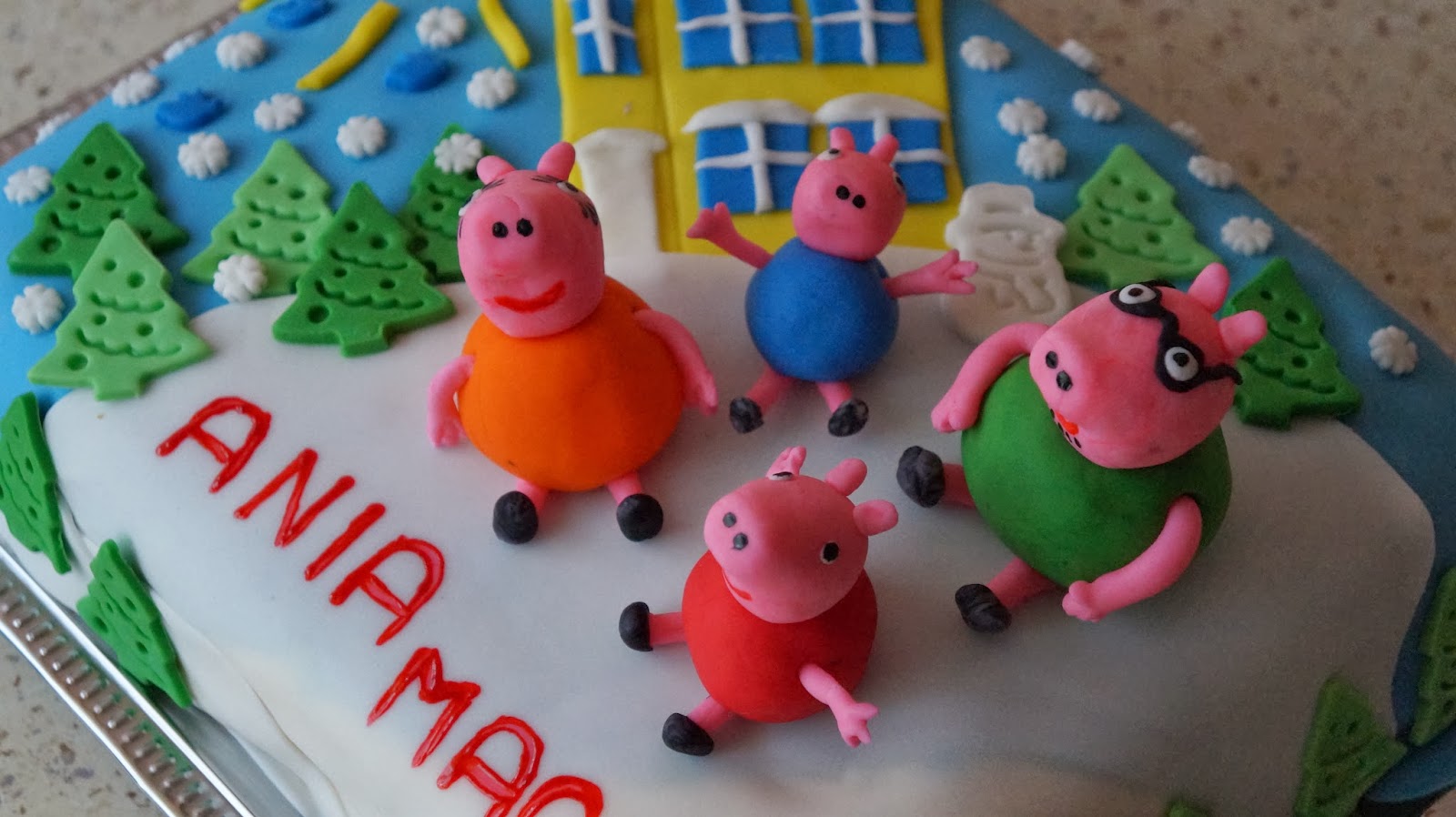 My Simple Cuisine: Tort capuccino ze świnką Peppa/ Capuccino layer cake ...