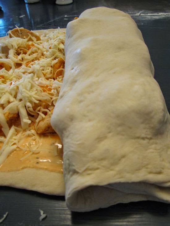 Buffalo Chicken Garbage Bread - Cook'n is Fun - Food Recipes, Dessert ...