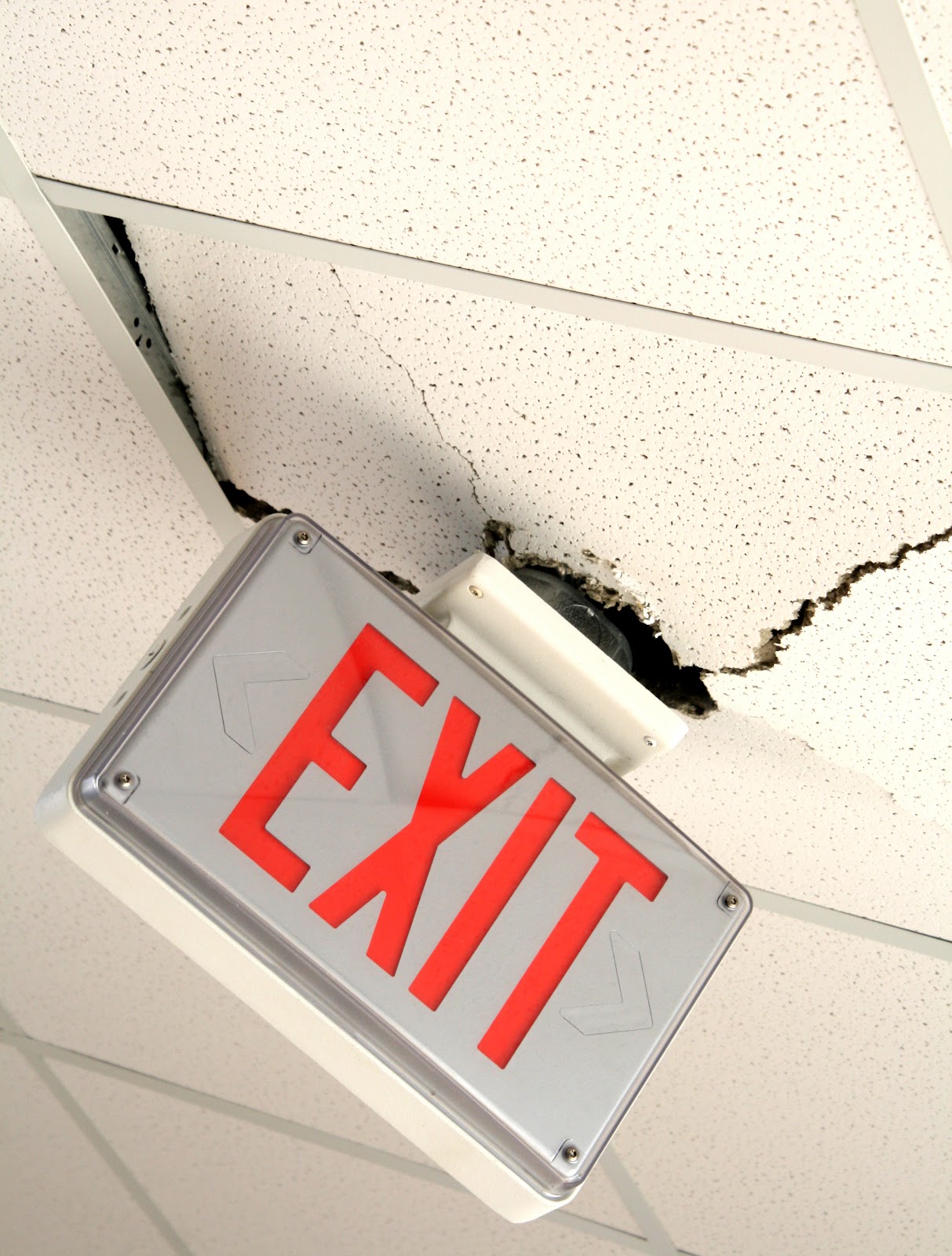 Rebecca Rezende: Broken Exit Sign
