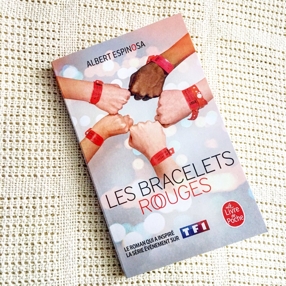 Mahogany's books shelves.: [Chronique] Les bracelets rouges - Albert ...