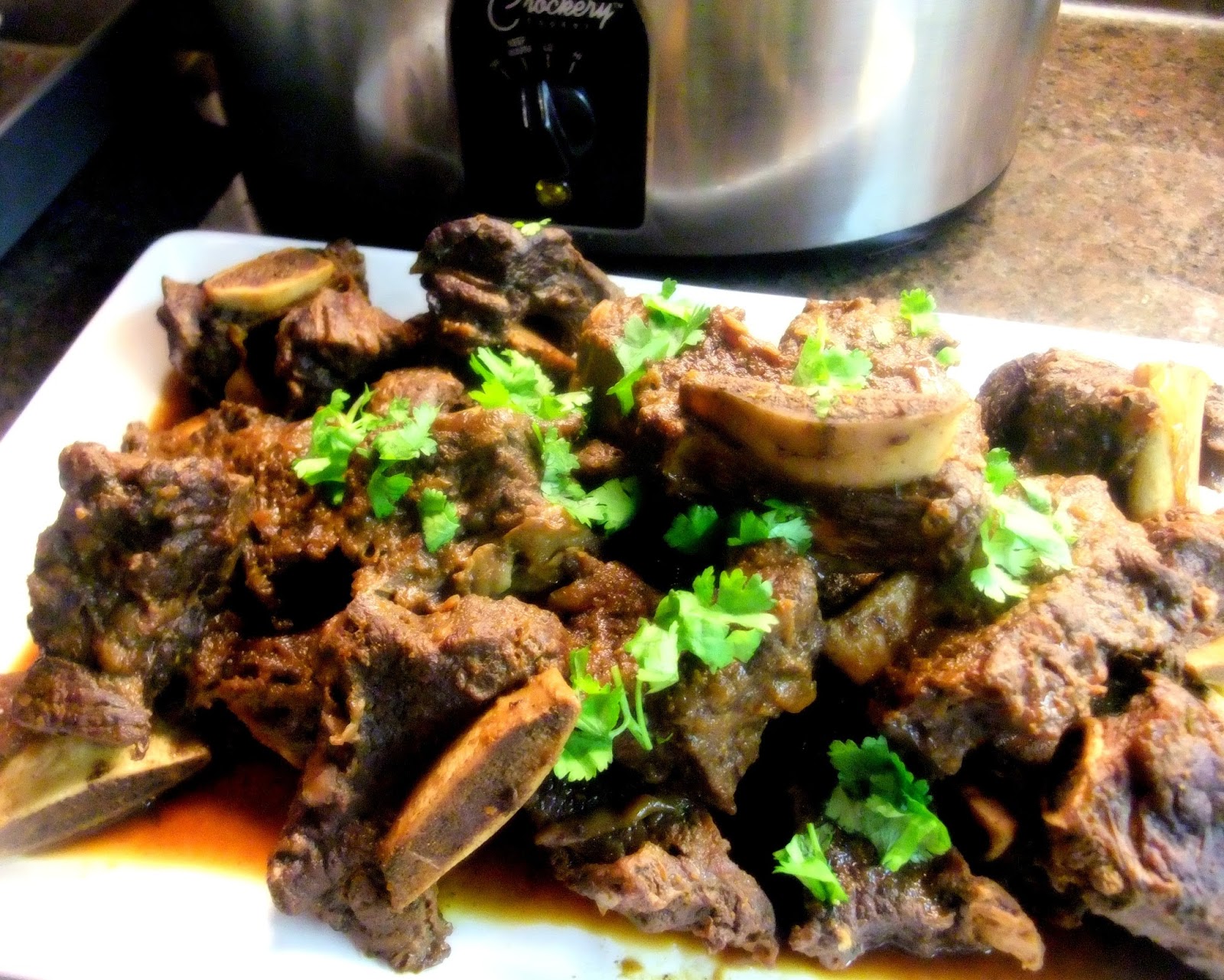 Susan's Savour-It!: Succulent Slow Cooker Beef Short Ribs Au Jus...