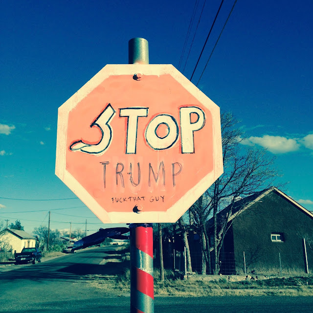autoliterate: West Texas Stop signs