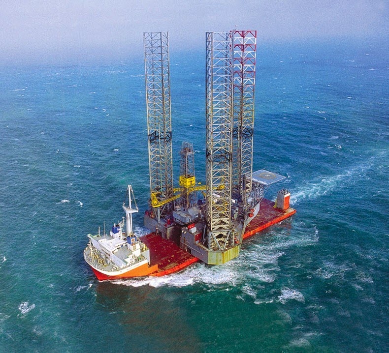 حاملة السفن العملاقة - بلو مارلن