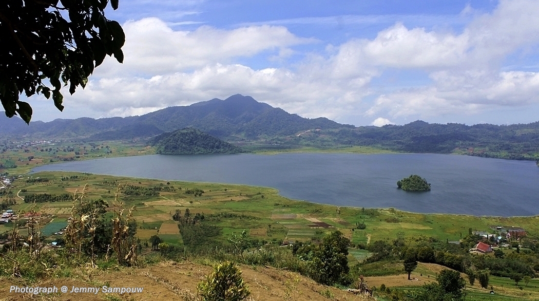 Pesona Alam dan Satwa Liar: Danau Moat
