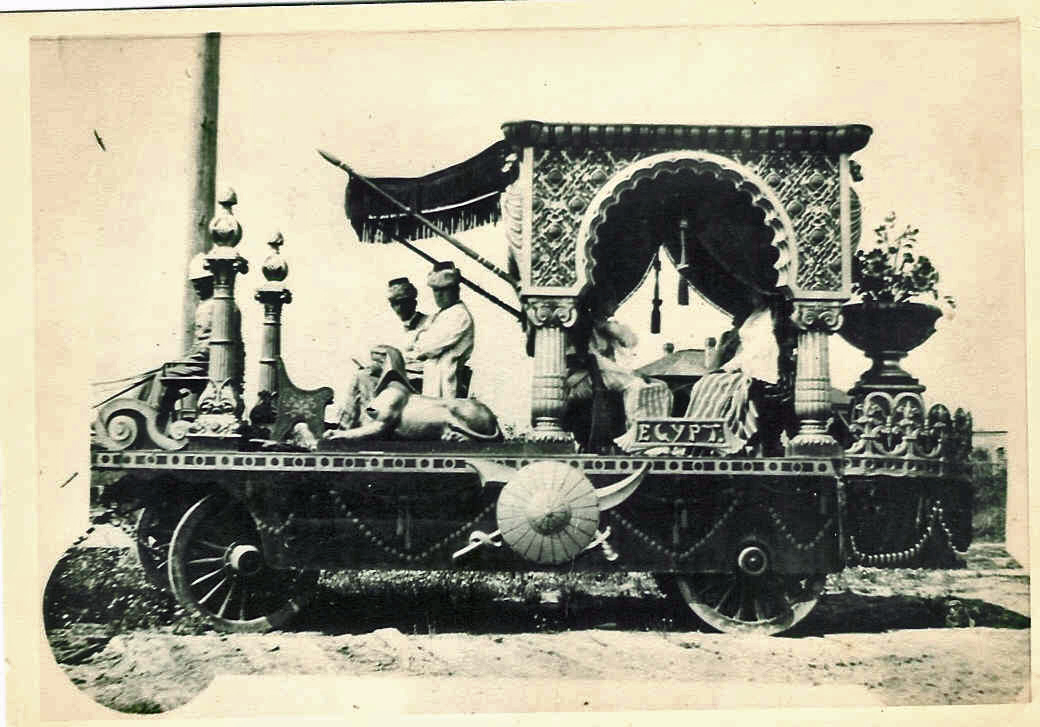 Buckles Blog: Parade Wagons #11