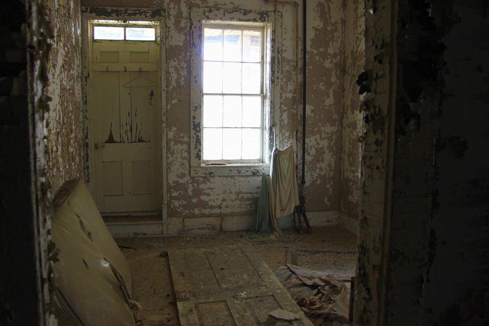 Cool Things Around ELO: Inside the Poorhouse