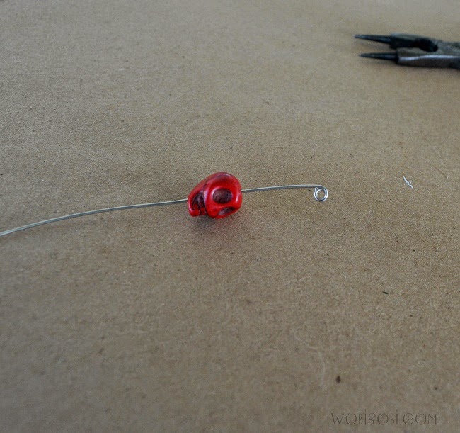 WobiSobi: Expandable Wire Bangle With Charm, DIY