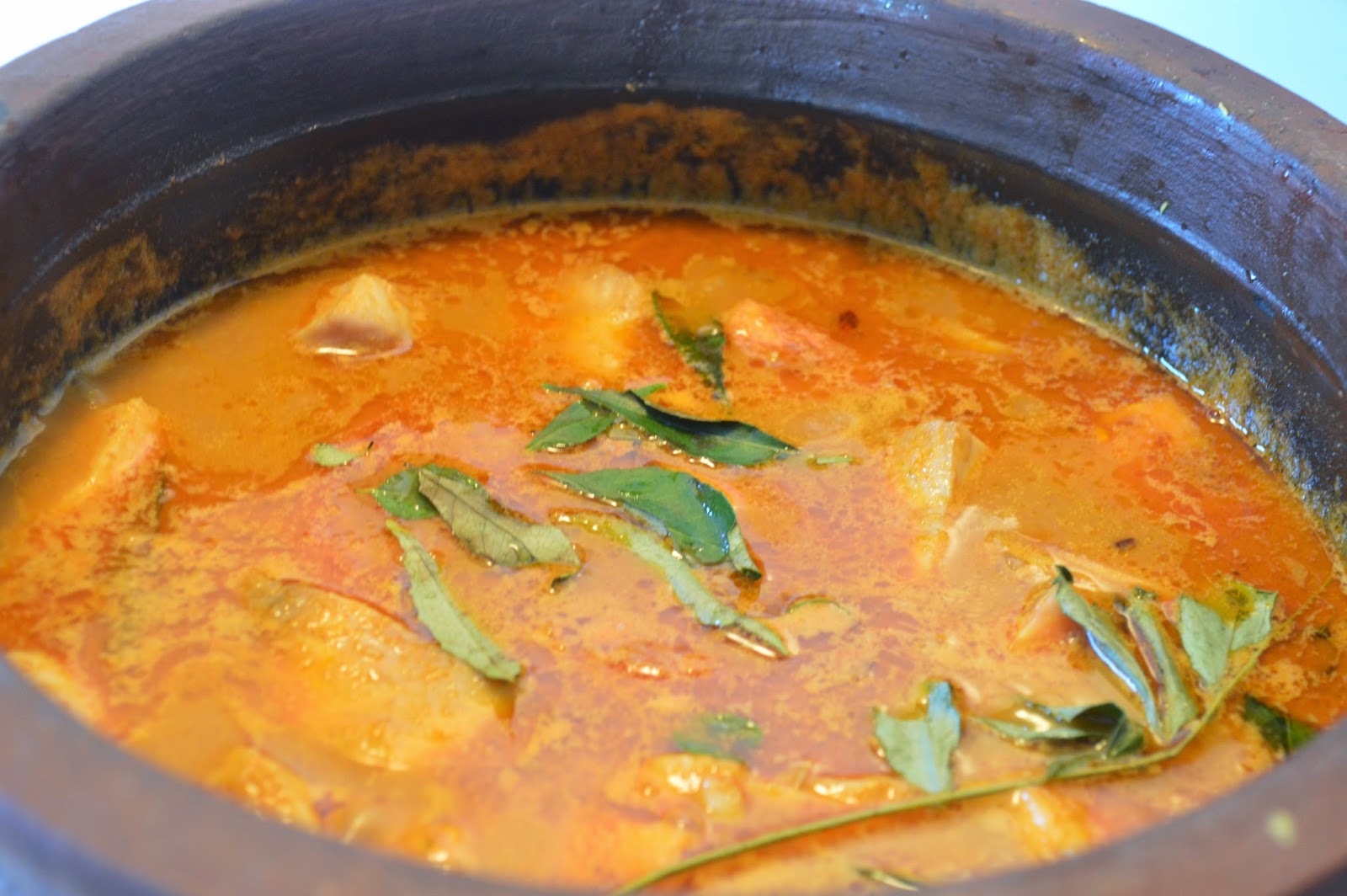 "Cooking Isn't Rocket science" : Varutharacha Fish Curry / Fish in ...