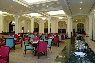 Lucknow - The City of Nawabs: Hotel Taj - Lucknow