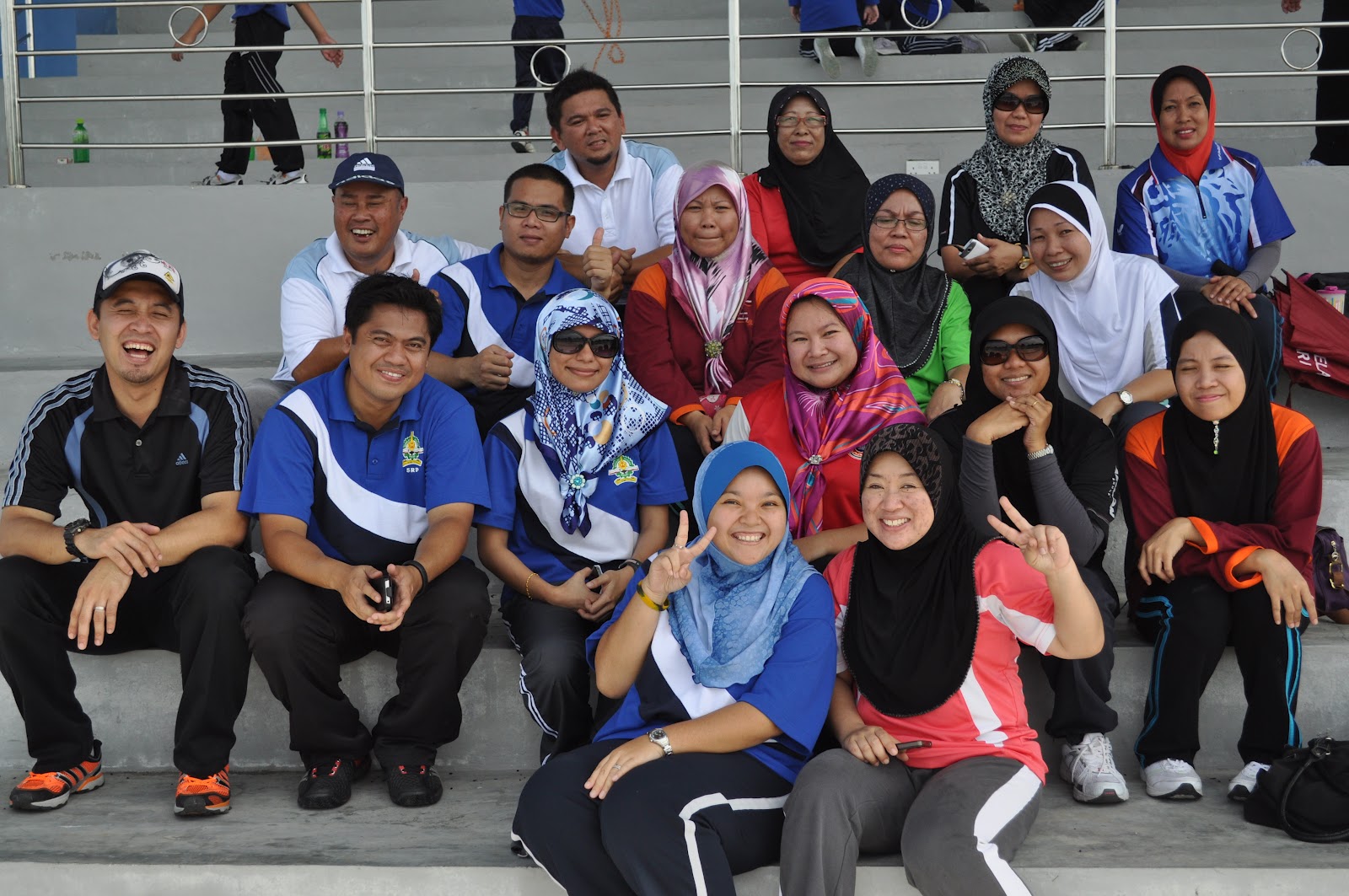 Sekolah Rendah Penanjong, Tutong: Aktiviti Permainan Tradisi Sempena ...