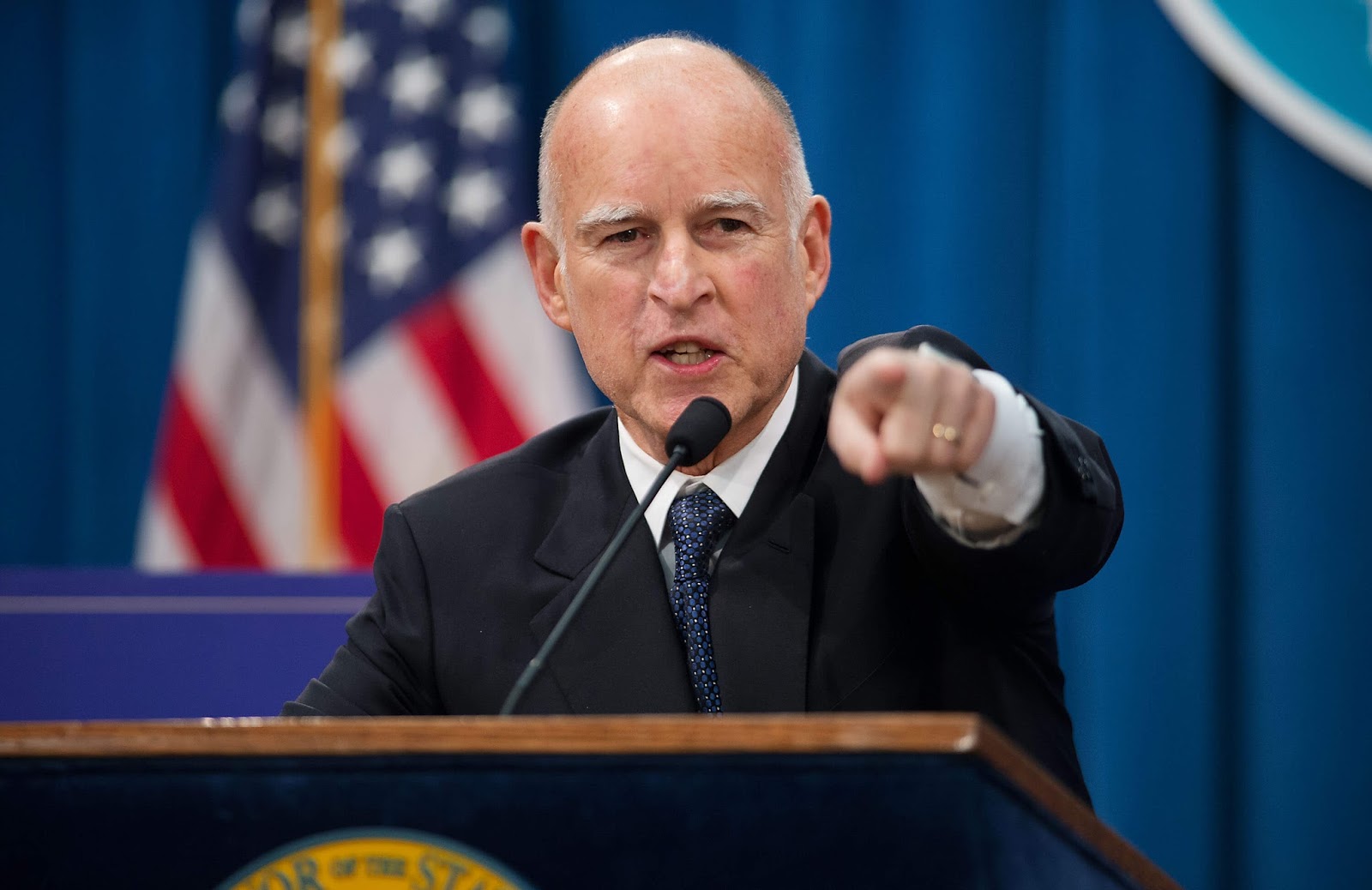 Jerry Brown Biography, Age, Weight, Height, Friend, Like, Affairs ...