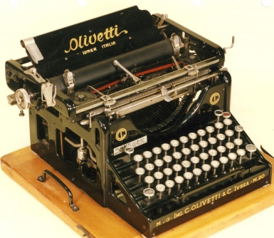 oz.Typewriter: 100 Years of Olivetti Typewriters: La Olivetti nel Mondo