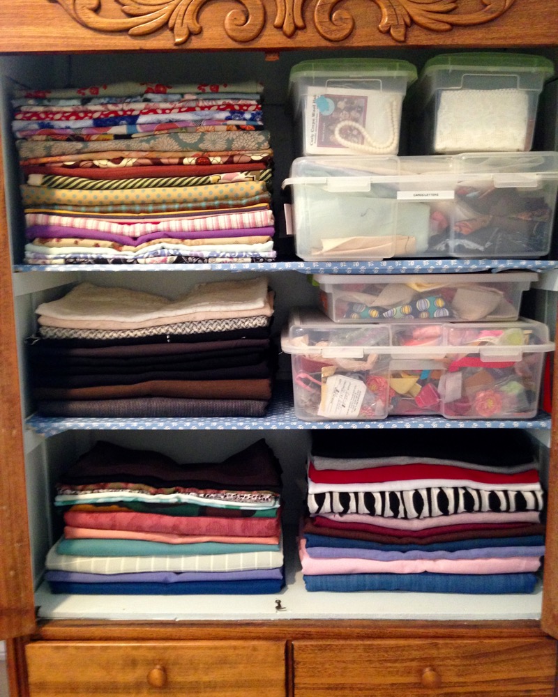Gatorbunny Sews: How I Stash My Stash