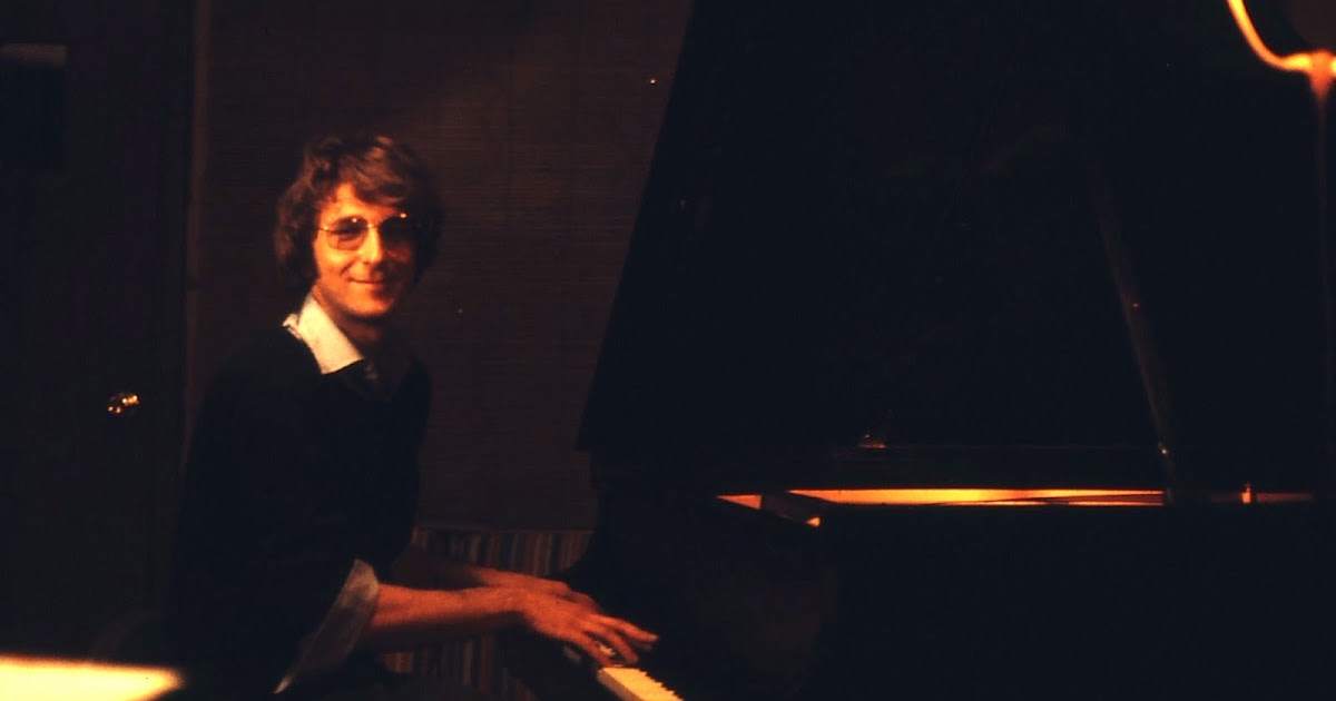 Christ What A Blog: Robert Lorick has died