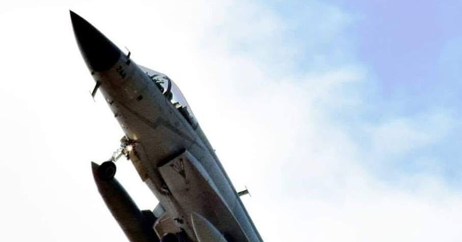 Historia y tecnología militar: Caza JF-17 con pod Aselpod