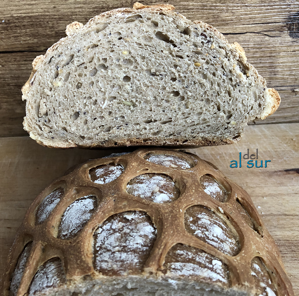 Pan enrejado de espelta y multicereales-multisemillas