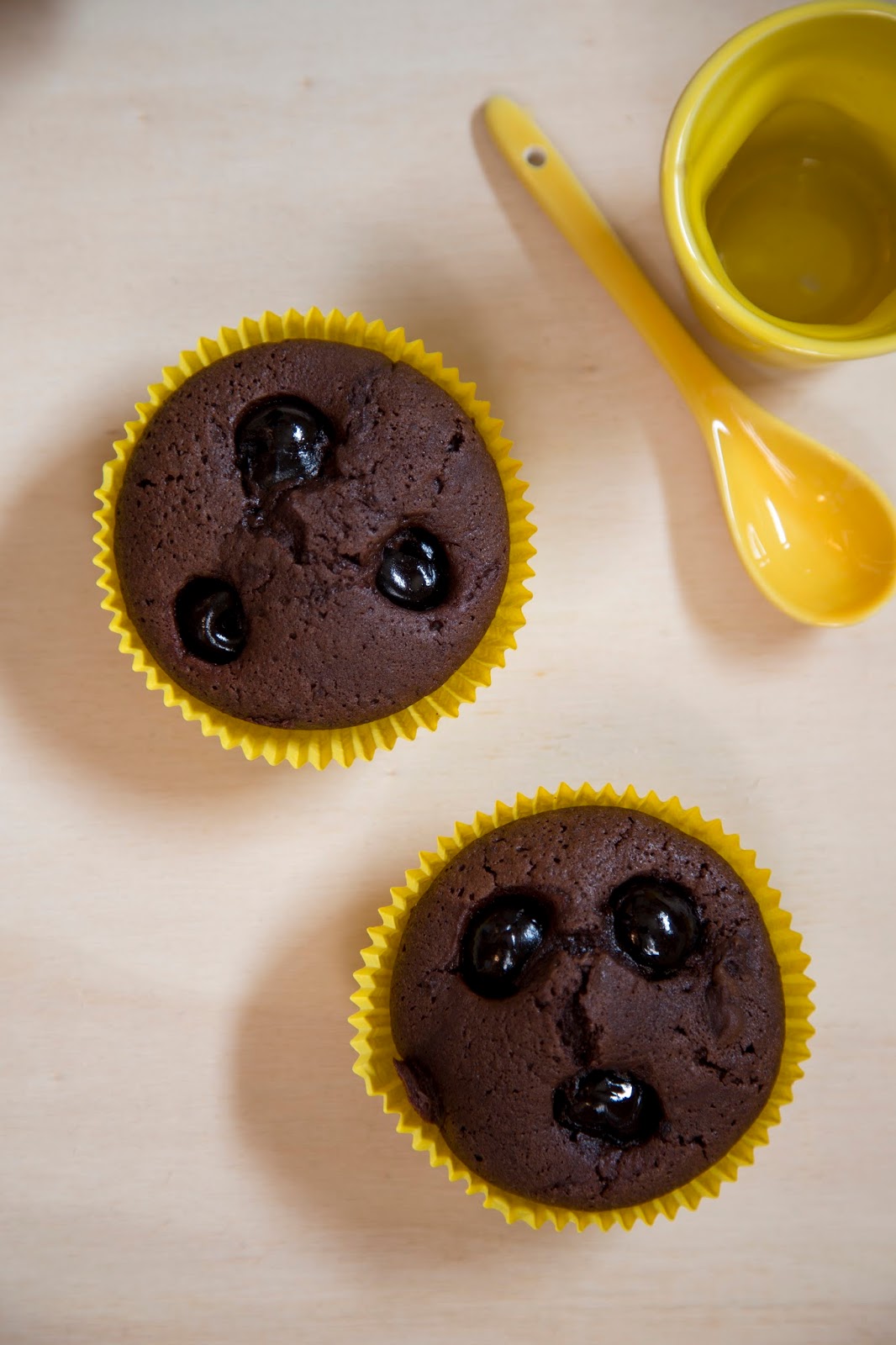 Coccole di dolcezza: Tortini al cioccolato e amarene