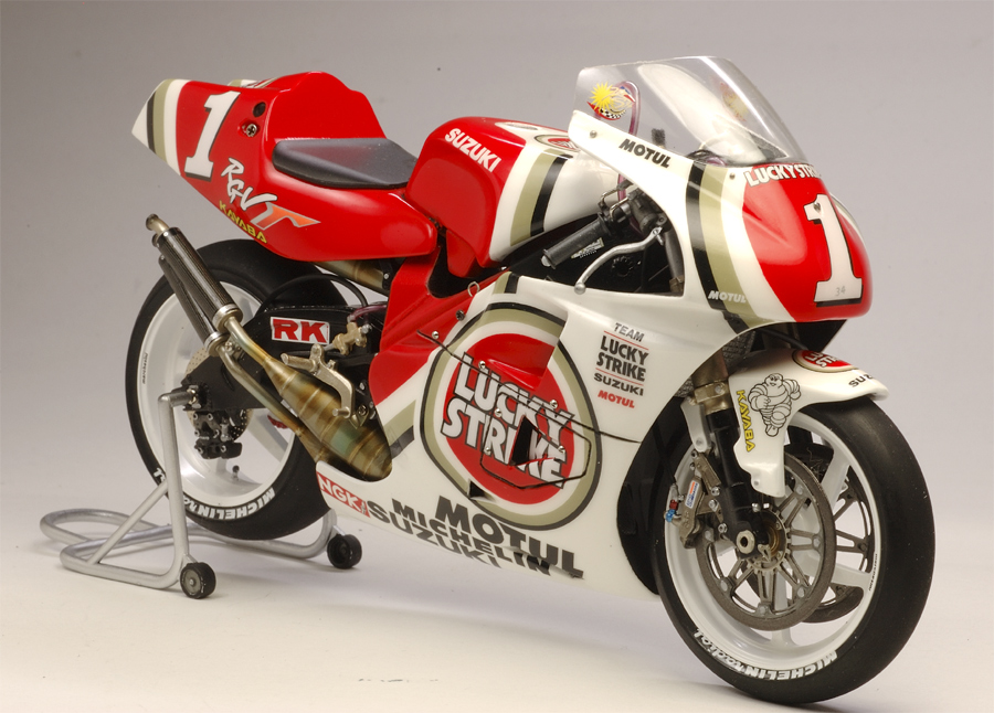 Racing Scale Models: Suzuki RGV 500 Γ K.Schwantz 1994 by Utage Factory ...