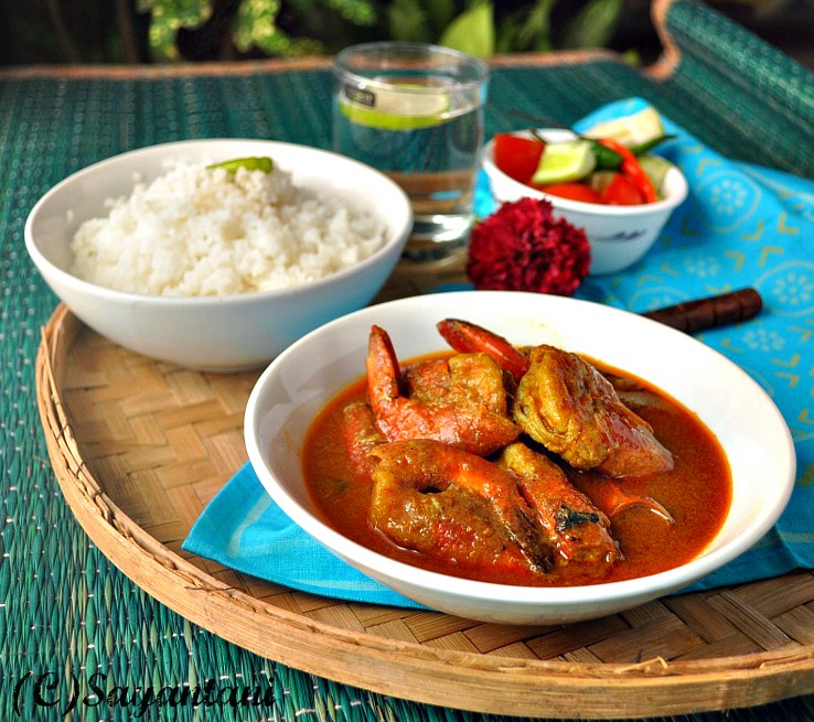 Chingri Macher Malaikari (Prawns Cooked in Spicy Coconut Gravy) - A ...